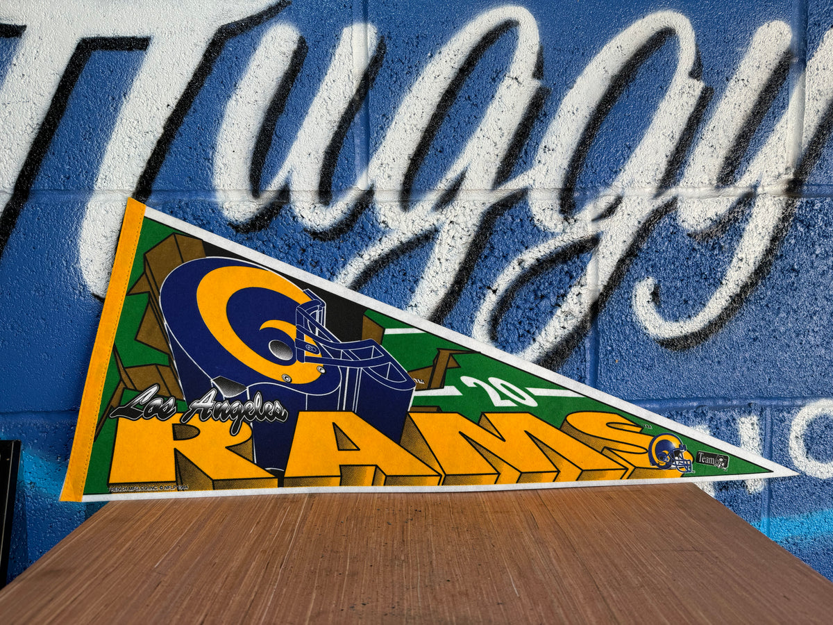VINTAGE 1994 LOS ANGELES RAMS NFL FELT PENNANT – Huggys Speedshop